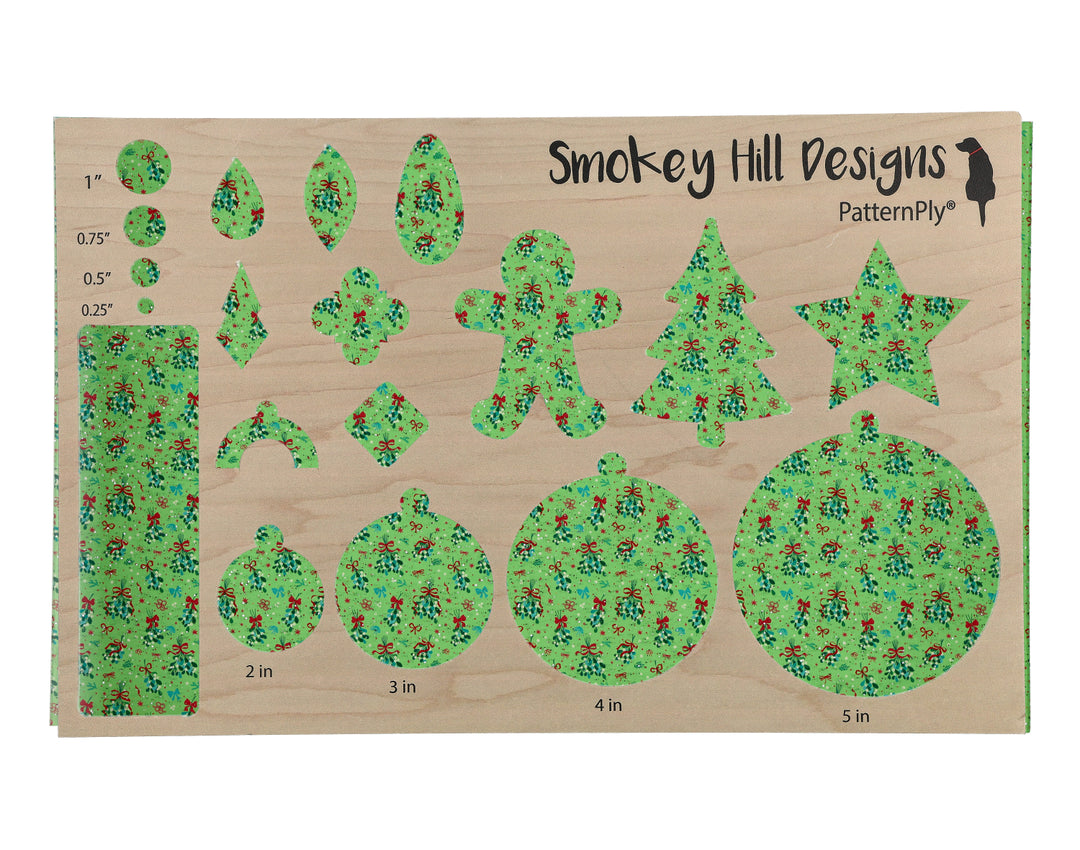 Misfit PatternPly® Full Coverage Mistletoe and Bows on Green, Stellar ...